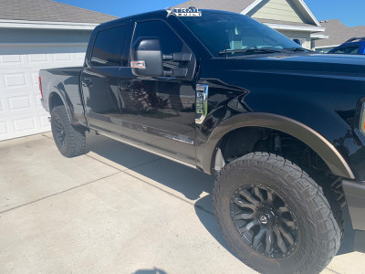 2017 Ford F-250 Super Duty Wheel Offset Aggressive > 1" Outside Fender ...