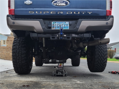 2018 Ford F-250 Super Duty Wheel Offset Aggressive > 1" Outside Fender ...