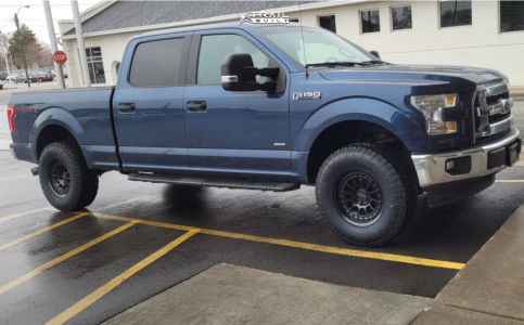 2017 Ford F-150 Wheel Offset Aggressive > 1" Outside Fender Leveling ...