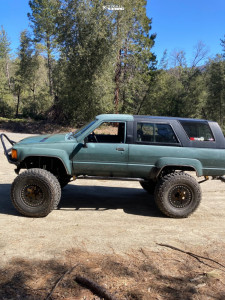 1986 Toyota 4Runner Wheel Offset Aggressive > 1" Outside Fender ...