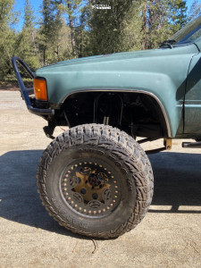 1986 Toyota 4Runner Wheel Offset Aggressive > 1" Outside Fender ...