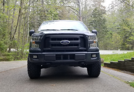 2016 Ford F-150 Wheel Offset Aggressive > 1" Outside Fender Leveling ...