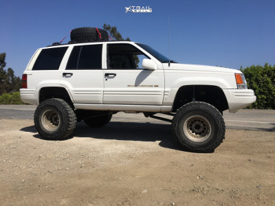 1997 Jeep Grand Cherokee Wheel Offset Aggressive > 1" Outside Fender ...