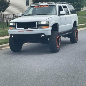 2003 Chevrolet Suburban Wheel Offset Aggressive > 1" Outside Fender ...