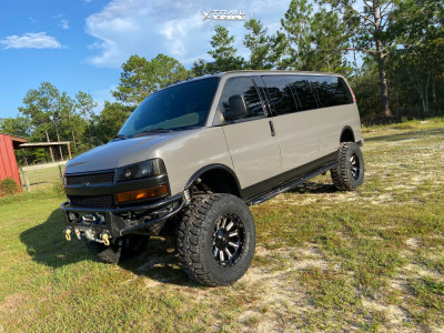2005 Chevrolet Express 3500 Wheel Offset Aggressive > 1" Outside Fender ...