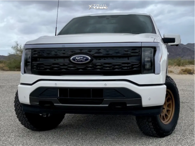 2022 Ford F-150 Wheel Offset Aggressive > 1" Outside Fender Leveling ...