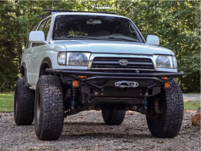 1997 Toyota 4Runner Wheel Offset Aggressive > 1" Outside Fender ...