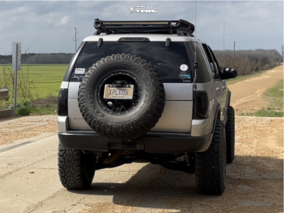 2002 Ford Explorer Wheel Offset Slightly Aggressive Leveling Kit & Body ...