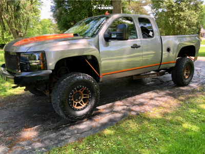 2007 GMC Sierra 1500 Wheel Offset Aggressive > 1" Outside Fender ...