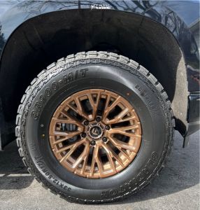 2019 Chevrolet Silverado 1500 Wheel Offset Aggressive > 1" Outside ...