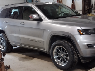 2020 Jeep Grand Cherokee Wheel Offset Aggressive > 1" Outside Fender ...