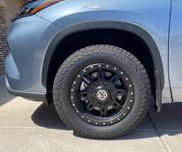 2020 Toyota Highlander Wheel Offset Aggressive > 1" Outside Fender ...