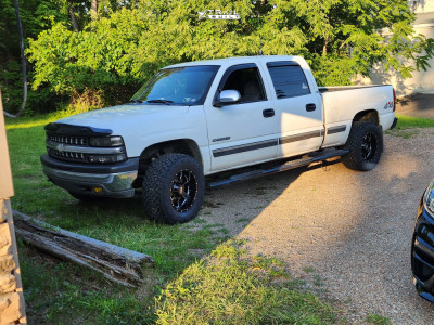2002 Chevrolet Silverado 1500 HD Wheel Offset Aggressive > 1" Outside ...