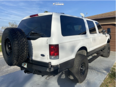 2001 Ford Excursion Wheel Offset Aggressive > 1" Outside Fender ...