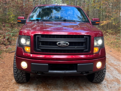 2013 Ford F-150 Wheel Offset Aggressive > 1" Outside Fender Leveling ...