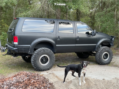 2001 Ford Excursion Wheel Offset Aggressive > 1" Outside Fender ...