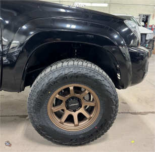2006 Toyota 4Runner Wheel Offset Slightly Aggressive Suspension Lift 3 ...