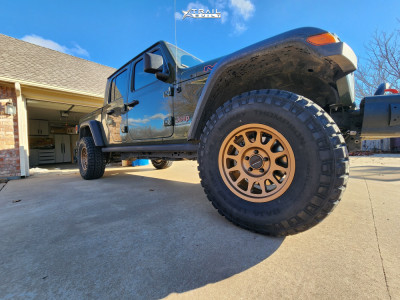 2022 Jeep Gladiator Wheel Offset Slightly Aggressive Leveling Kit ...