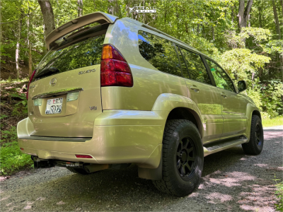 2007 Lexus GX470 Wheel Offset Aggressive > 1" Outside Fender Stock ...