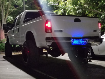 2007 Ford F-250 Super Duty Wheel Offset Aggressive > 1" Outside Fender ...
