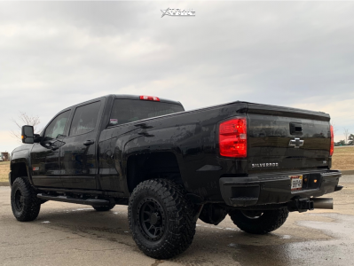 2018 Chevrolet Silverado 2500 HD Wheel Offset Aggressive > 1" Outside ...