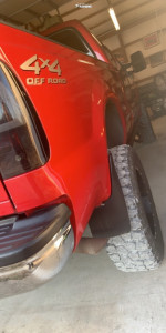 2001 Ford F-350 Super Duty Wheel Offset Aggressive > 1" Outside Fender ...