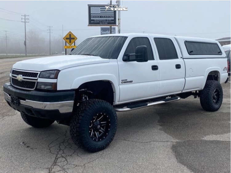 2007 Chevrolet Silverado 2500 HD Classic Wheel Offset Super Aggressive ...