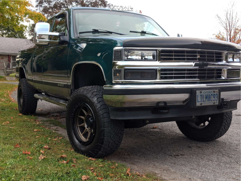1996 Chevrolet K1500 Wheel Offset Aggressive > 1" Outside Fender ...