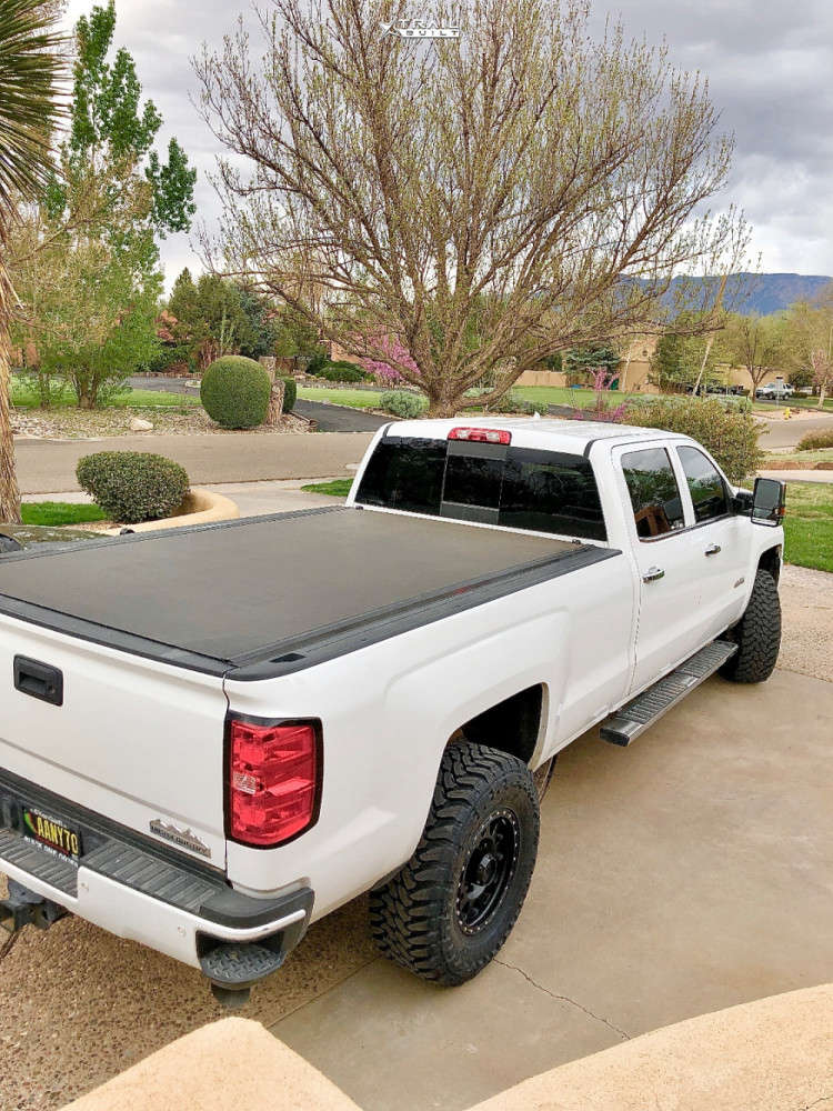 2015 Chevrolet Silverado 2500 HD Wheel Offset Aggressive > 1" Outside ...