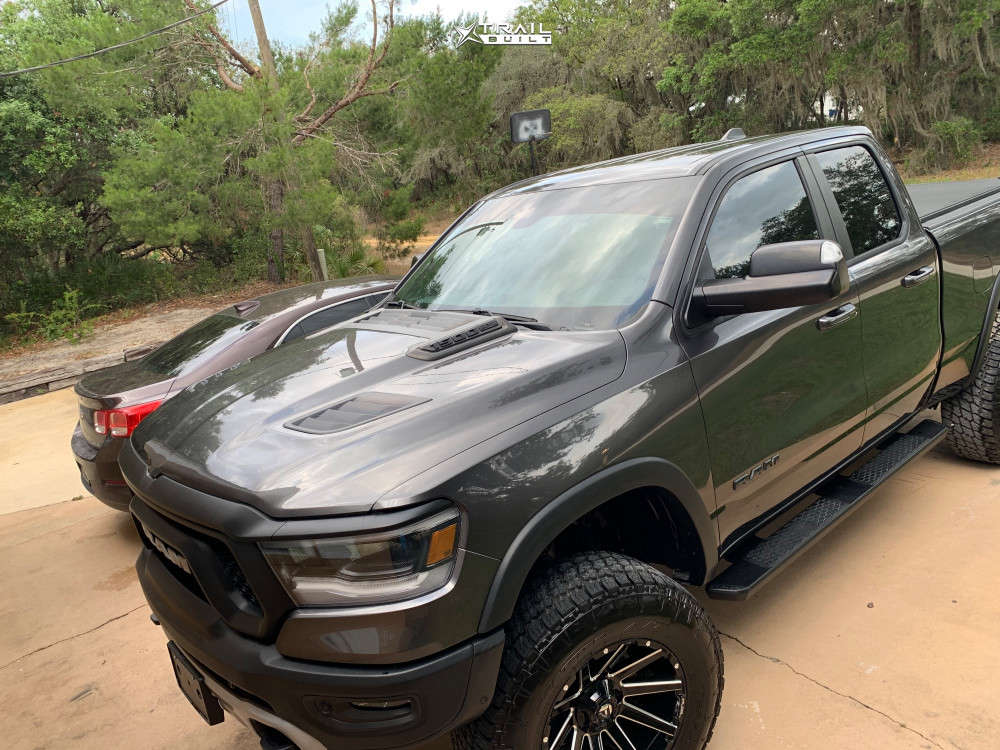 2019 Ram 1500 Wheel Offset Aggressive > 1" Outside Fender Suspension ...