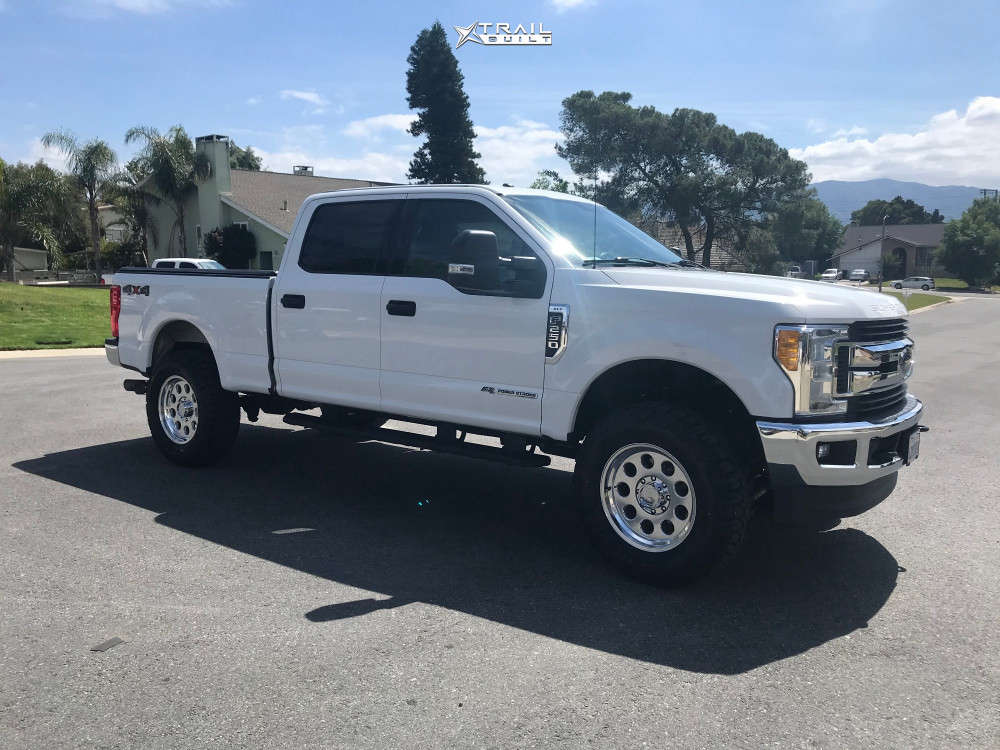 2017 Ford F-250 Super Duty Wheel Offset Slightly Aggressive Leveling ...