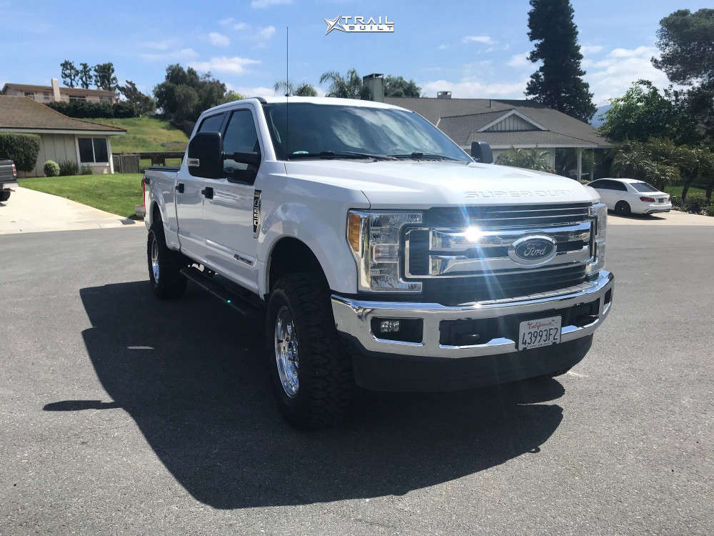 2017 Ford F-250 Super Duty Wheel Offset Slightly Aggressive Leveling ...