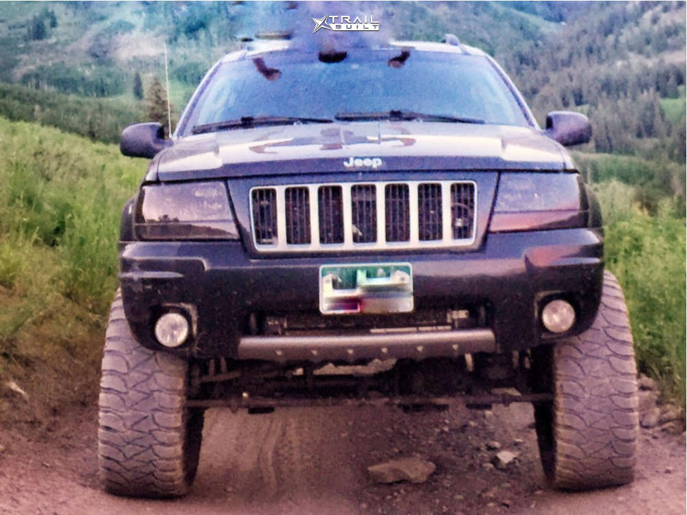 2004 Jeep Grand Cherokee Wheel Offset Aggressive > 1" Outside Fender ...