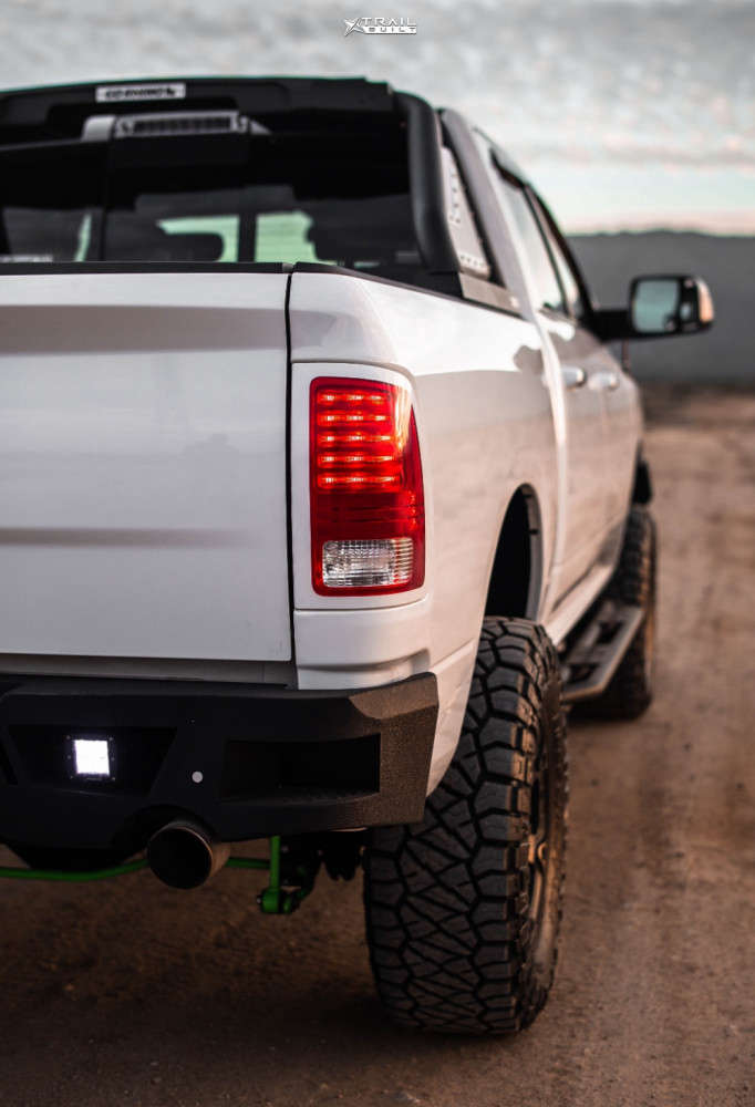 2015 Ram 1500 Wheel Offset Aggressive > 1" Outside Fender Suspension ...