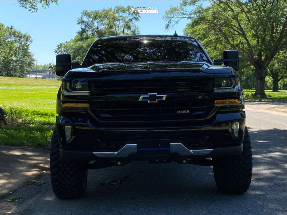 2018 Chevrolet Silverado 1500 Wheel Offset Aggressive > 1" Outside ...