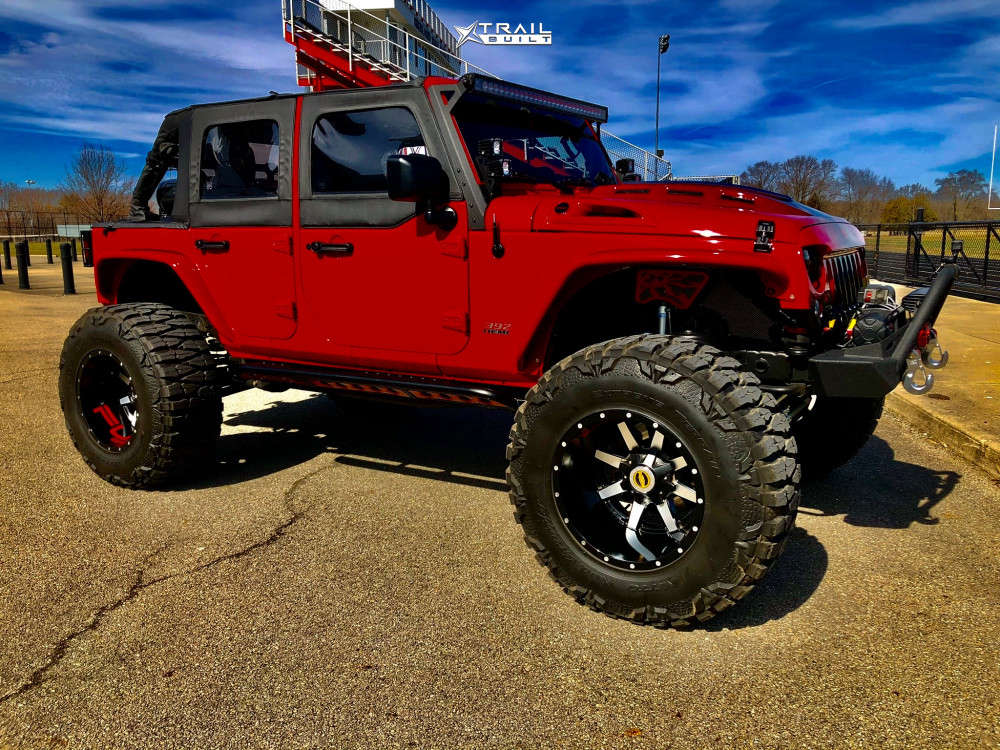 Lifted Jeep Wrangler Mudding