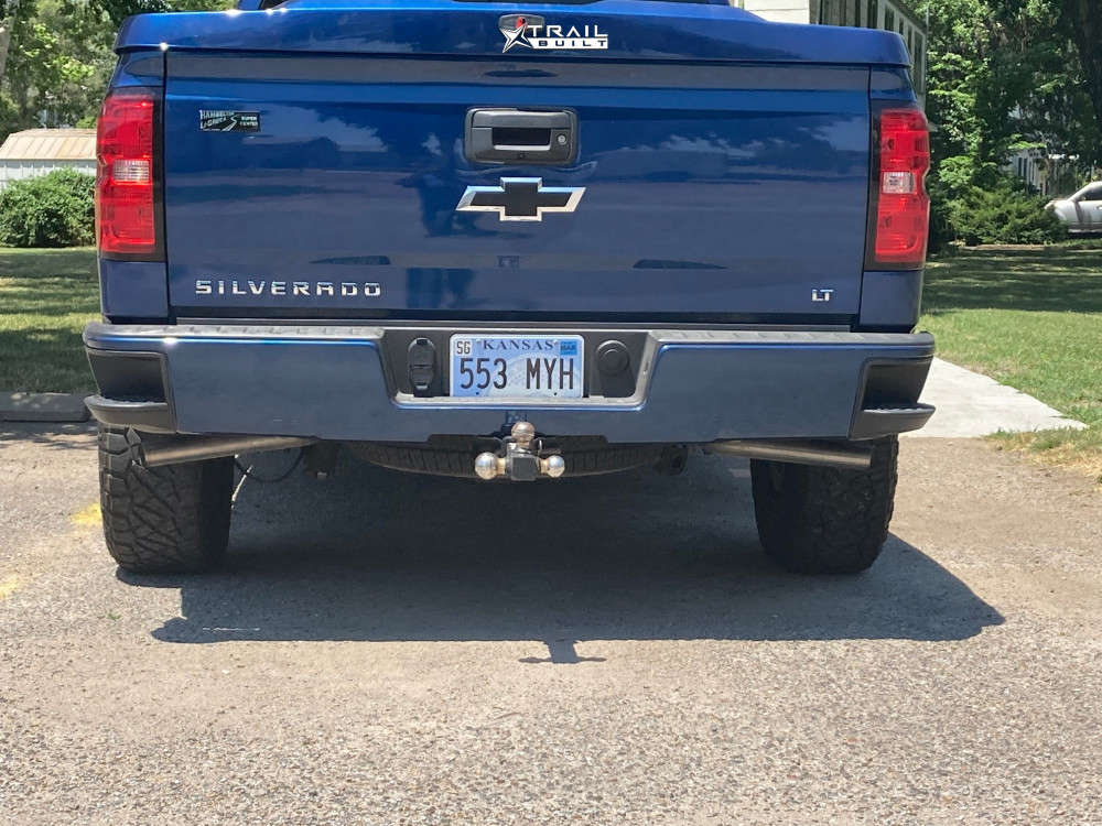 2017 Chevrolet Silverado 1500 Wheel Offset Aggressive > 1" Outside ...