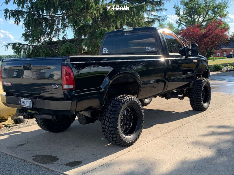 2006 Ford F-350 Super Duty Wheel Offset Aggressive > 1" Outside Fender ...