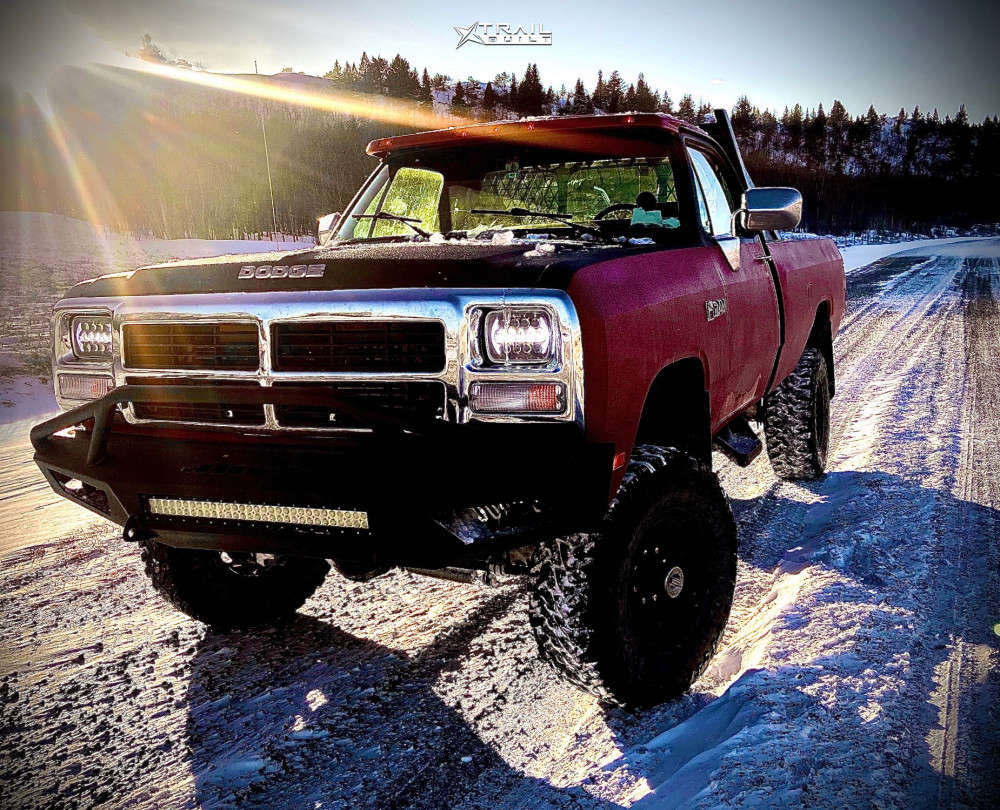 1992 Dodge W250 Wheel Offset Aggressive > 1" Outside Fender Suspension ...