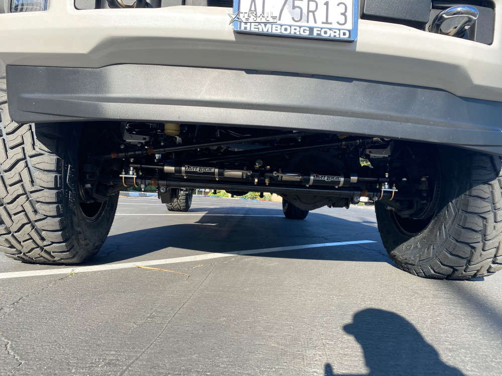 2019 Ford F-250 Super Duty Wheel Offset Aggressive > 1" Outside Fender ...