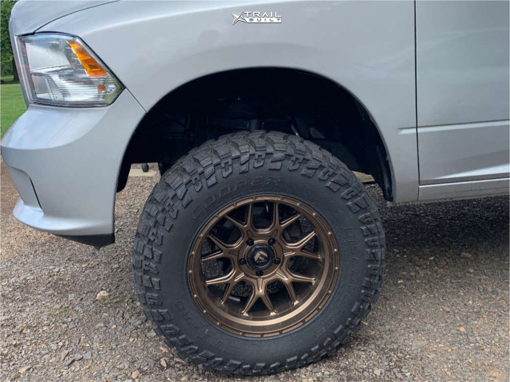 2015 Ram 1500 Wheel Offset Aggressive > 1" Outside Fender Suspension ...