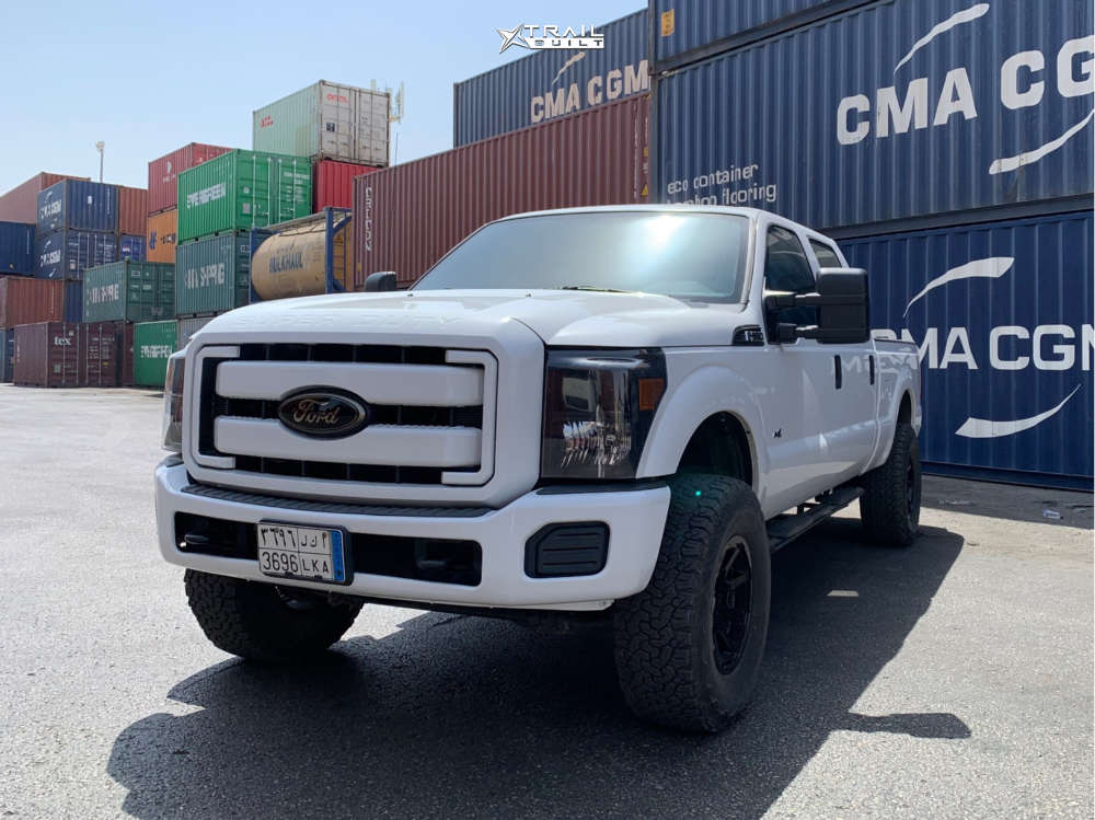 2016 Ford F-350 Super Duty Wheel Offset Aggressive > 1" Outside Fender ...