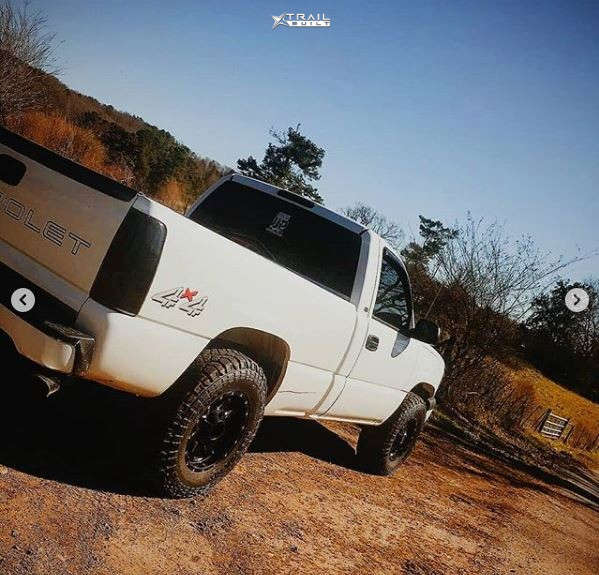 2004 Chevrolet Silverado 1500 Wheel Offset Aggressive > 1" Outside ...