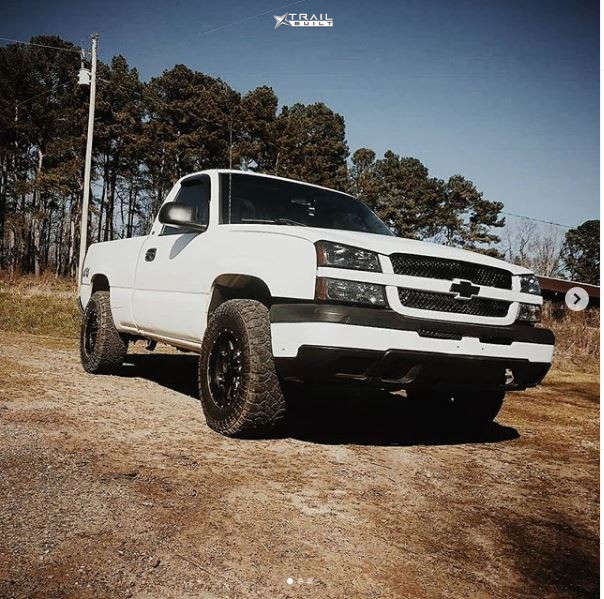 2004 Chevrolet Silverado 1500 Wheel Offset Aggressive > 1" Outside ...