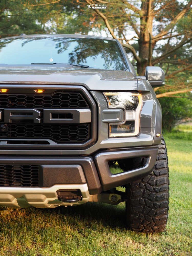 2018 Ford Raptor Wheel Offset Aggressive > 1" Outside Fender Stock ...