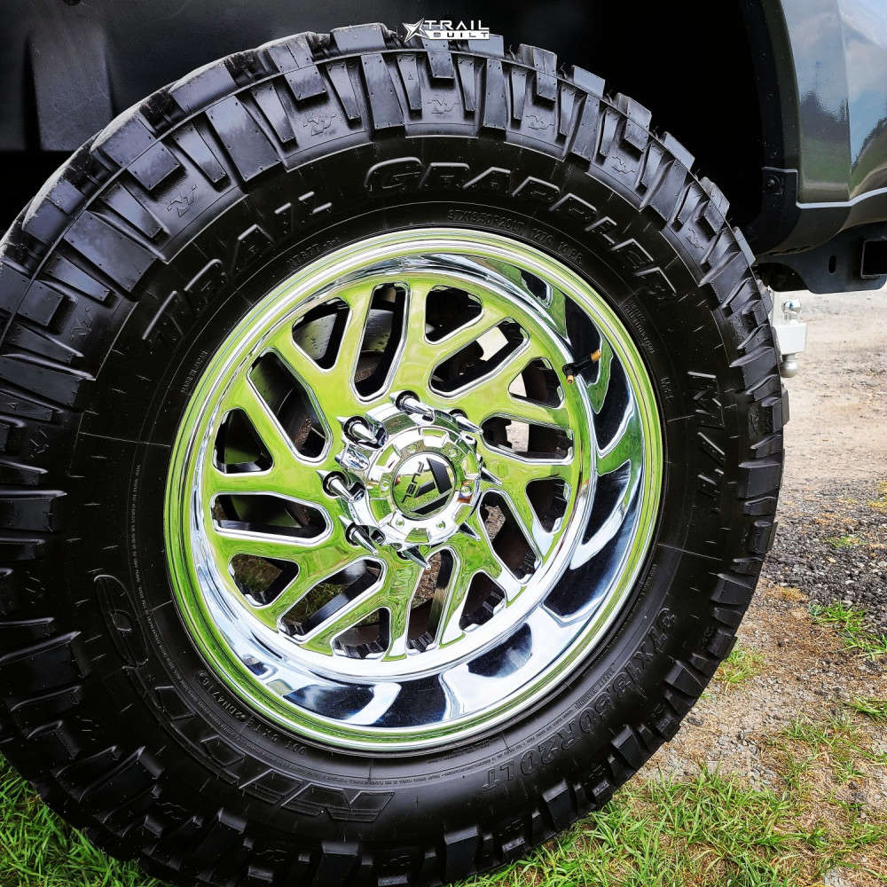 2017 Ford F-350 Super Duty Wheel Offset Aggressive > 1" Outside Fender ...