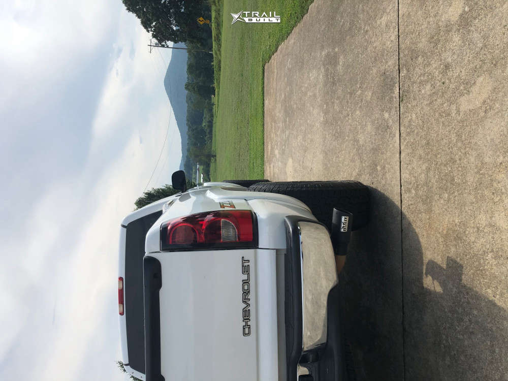 2005 Chevrolet Silverado 1500 Wheel Offset Aggressive > 1" Outside ...