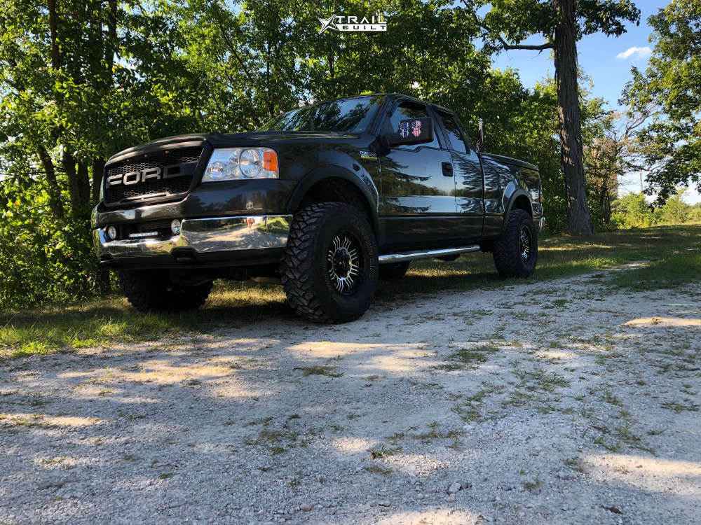 2005 Ford F-150 Wheel Offset Aggressive > 1" Outside Fender Leveling ...