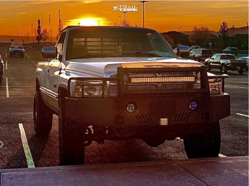 1997 Dodge Ram 2500 Wheel Offset Aggressive > 1" Outside Fender ...