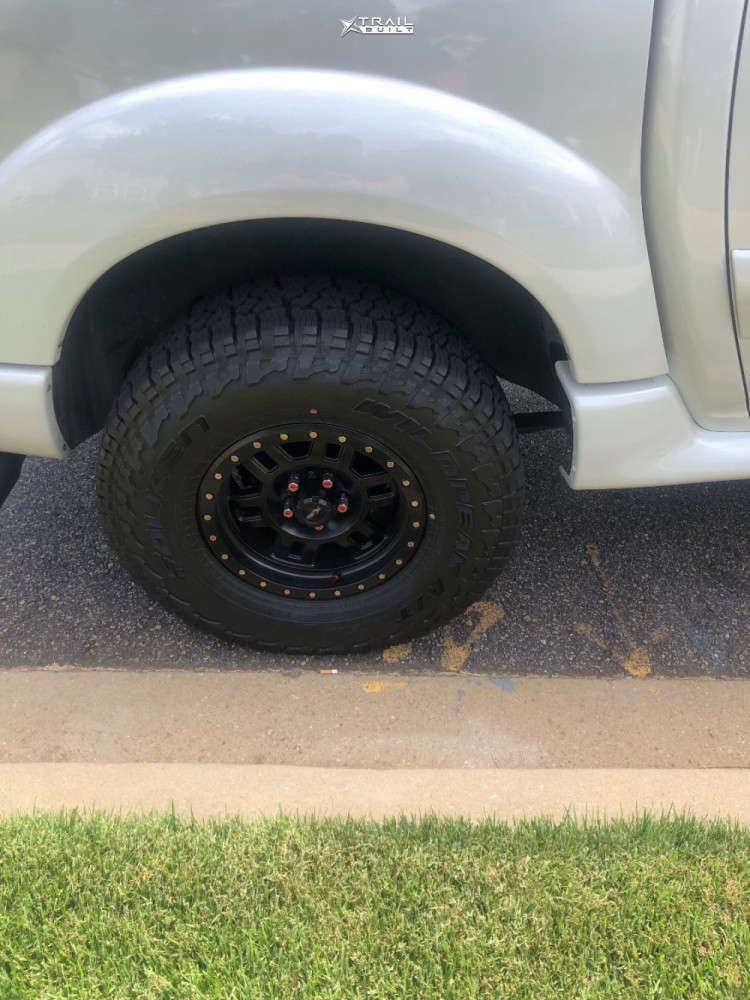 2004 Ford Explorer Sport Trac Wheel Offset Aggressive > 1" Outside ...